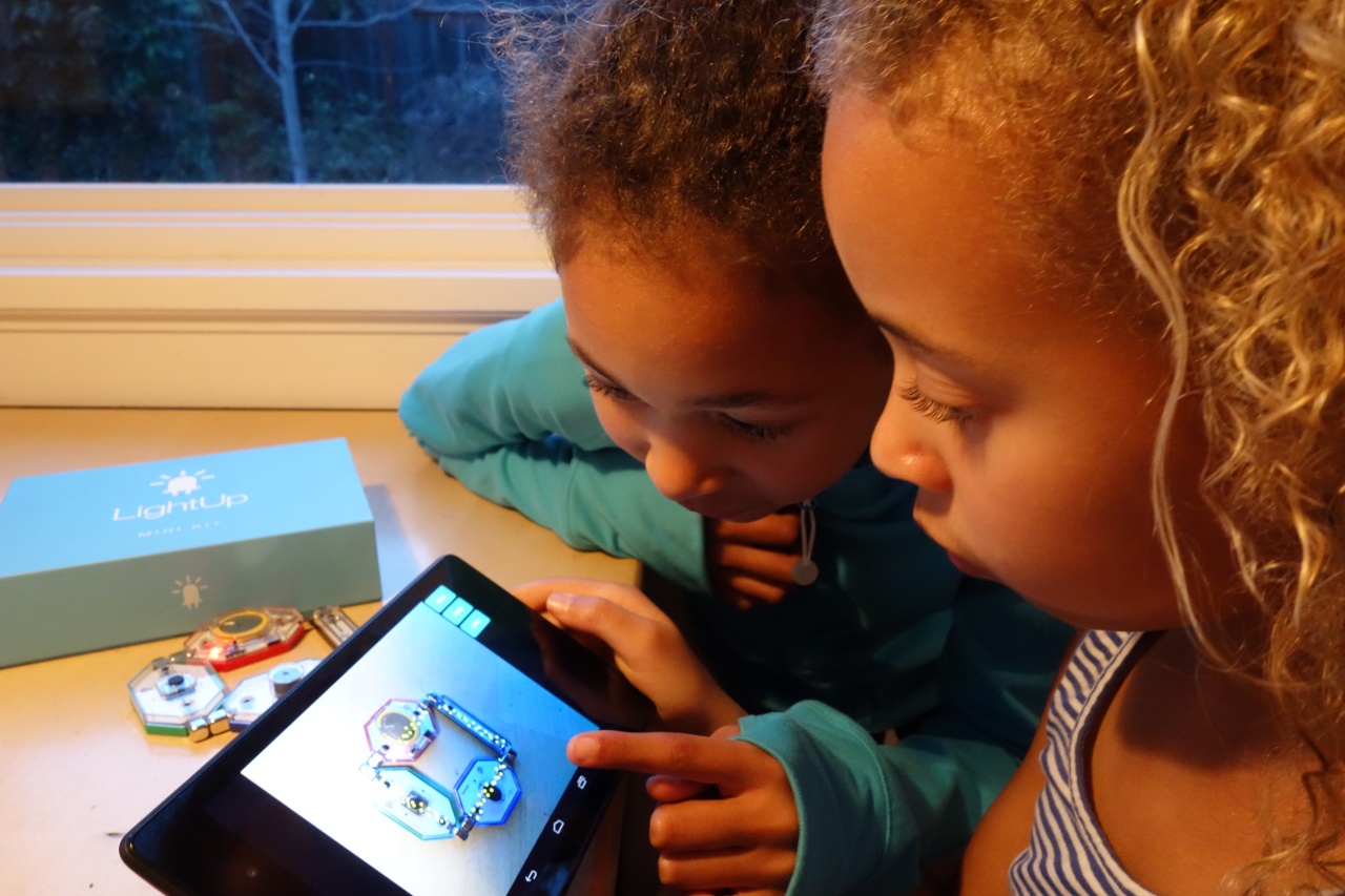 LightUp – Transformative Learning Technologies Lab